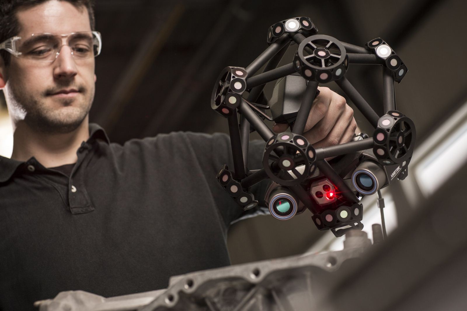 Creaform 发布新款 MetraSCAN 3D 光学CMM扫描仪